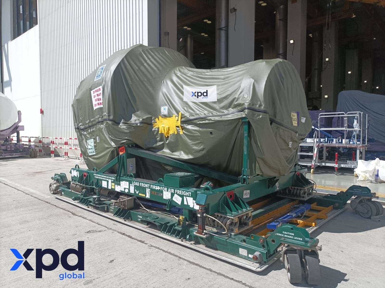 The epic journey of a seamless Rolls-Royce Trent 700 transportation